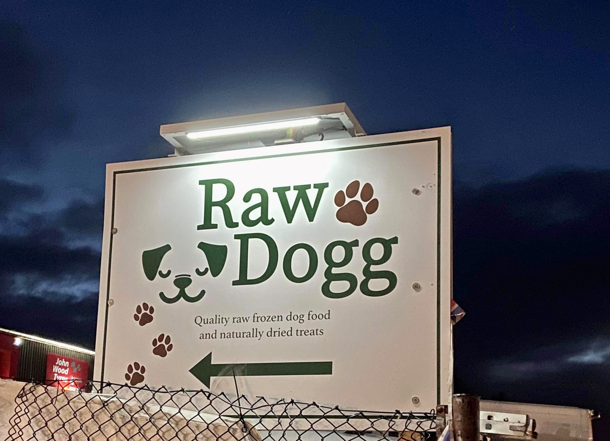 Raw Dogg Custom Solar Sign Lighting - SolarGo2
